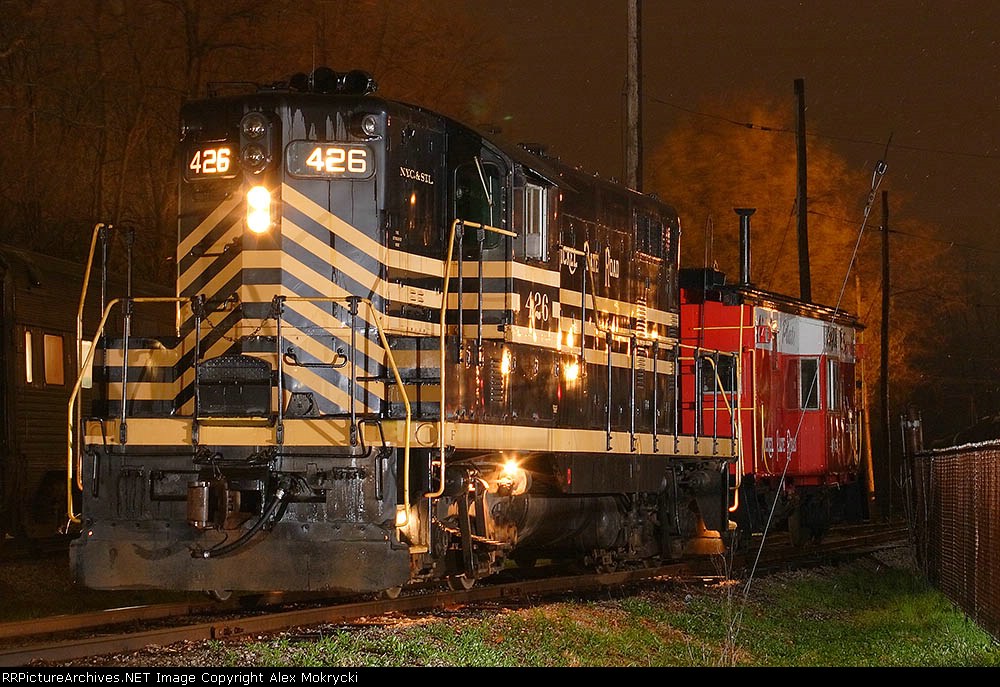 NKP 426, night photo session